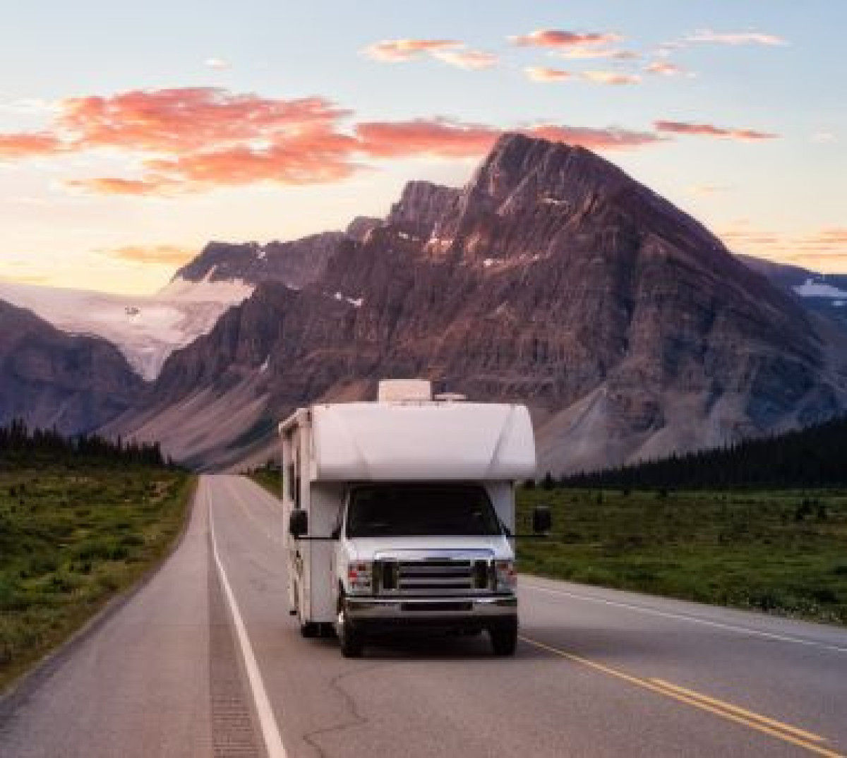 Ranking the best RV rental comparison sites in Canada in 2026