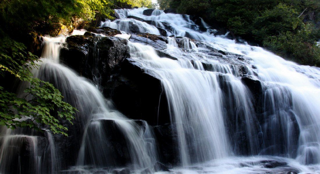 Top 5 des plus belles chutes au Québec | Authentik Canada