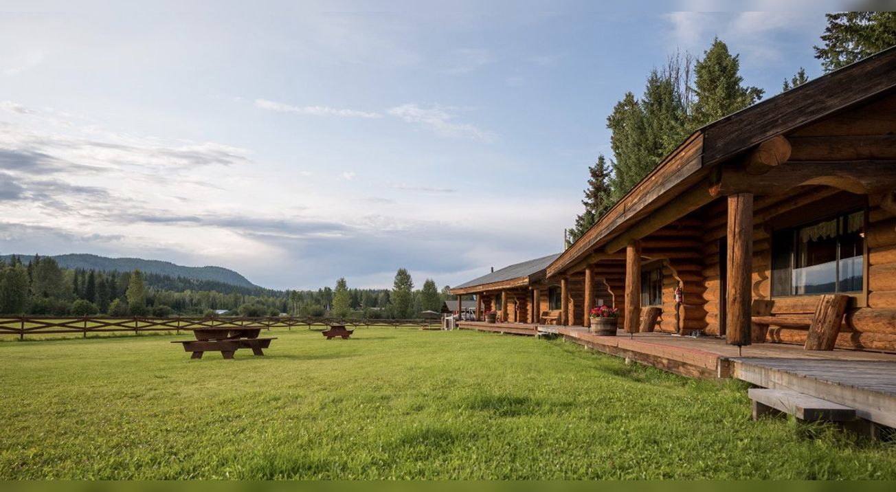 Wells Gray Ranch - Clearwater: Rates, photos and reviews