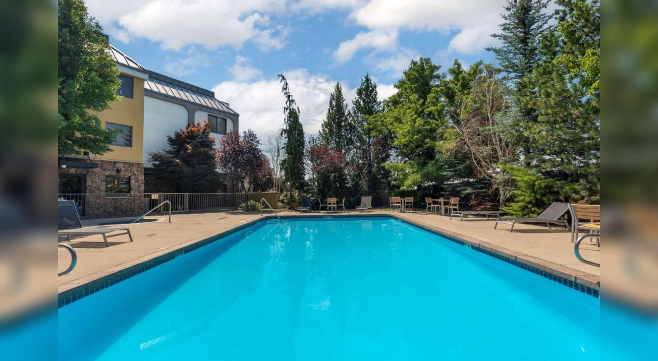 Best Western Plus Olympic Inn Hotel - Klamath Falls