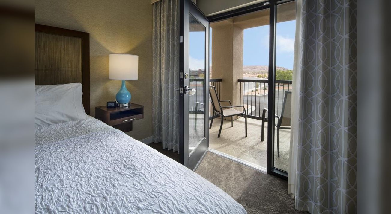 Hampton Inn and Suites Hotel - Page : Rates, photos and reviews